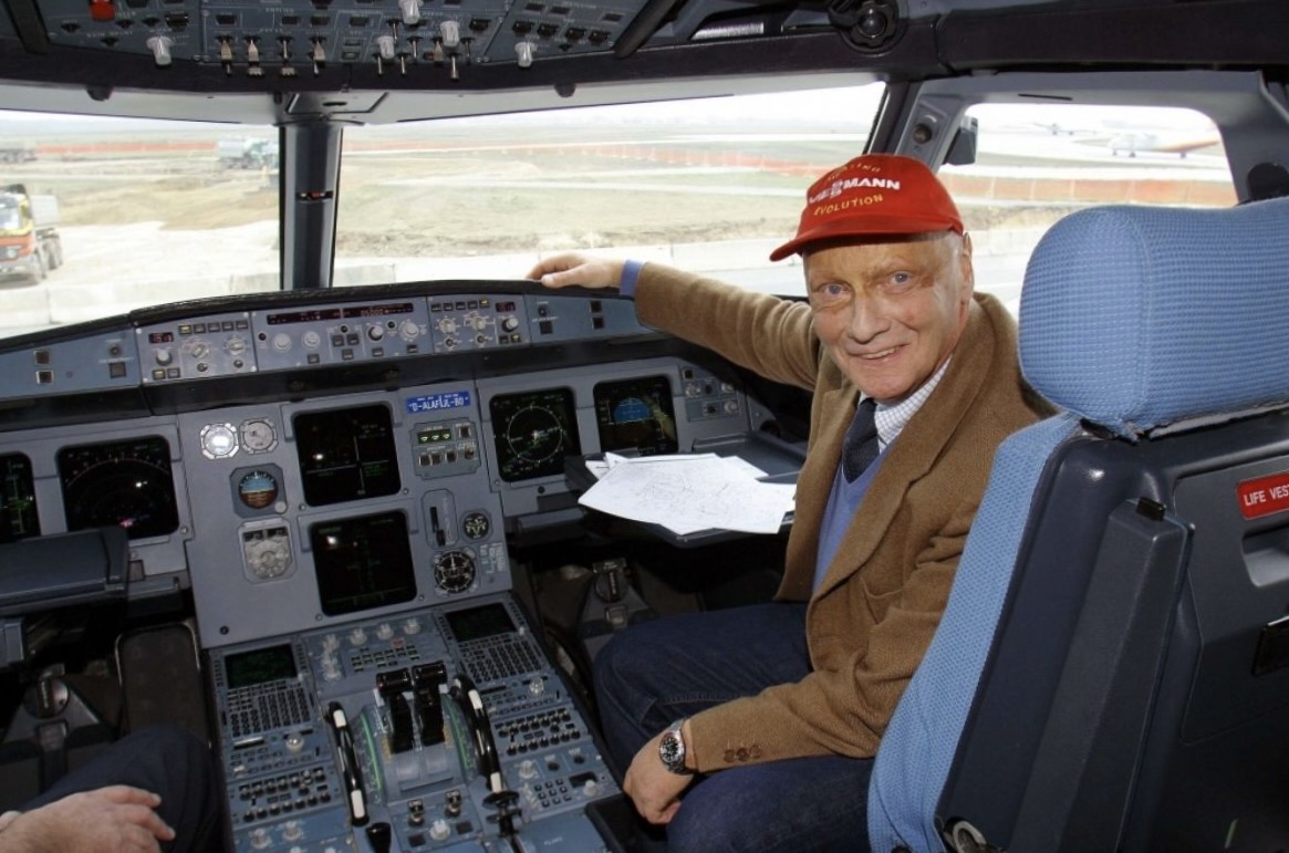Niki Lauda, sa compagnie aérienne engagée dans un crash mortel